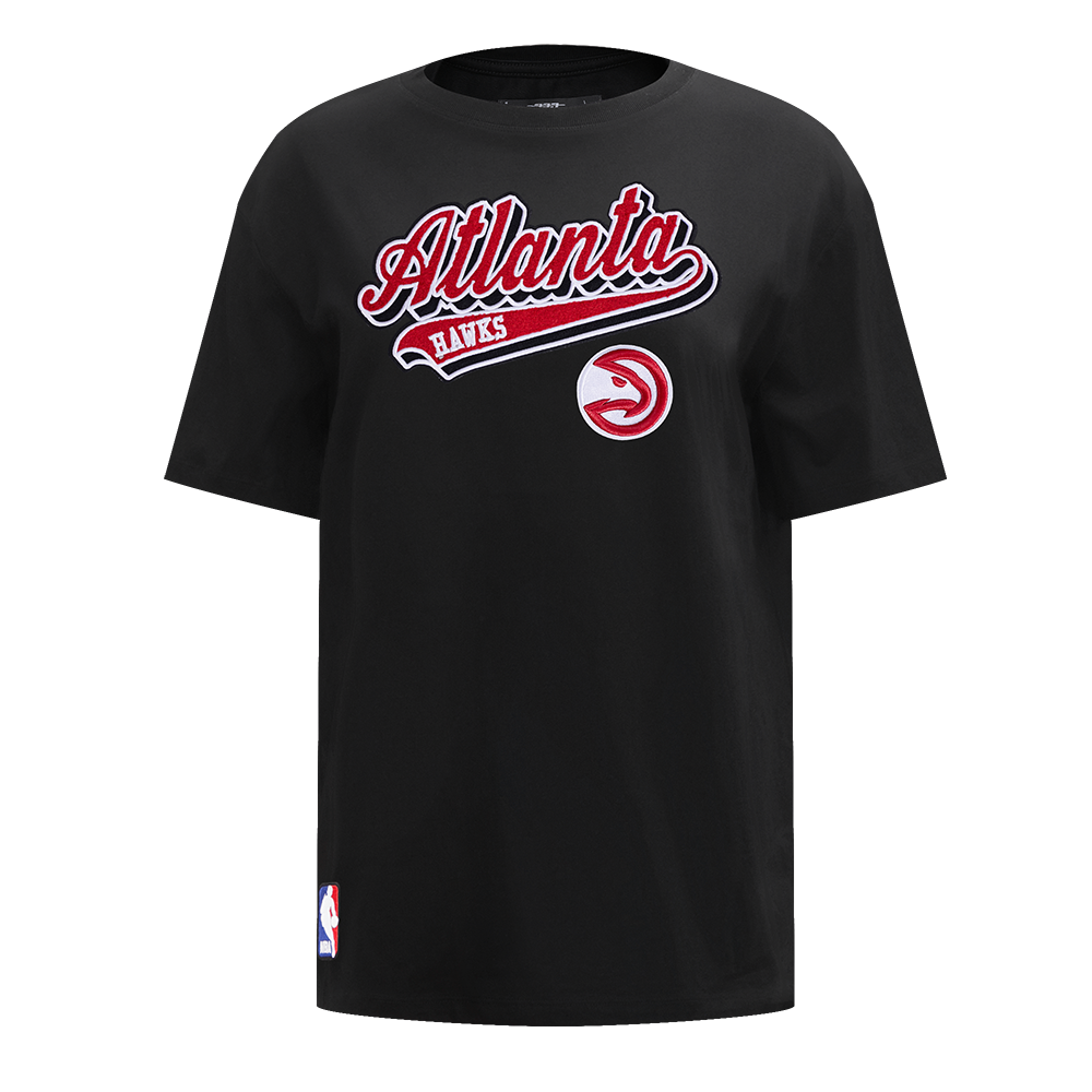NBA ATLANTA HAWKS SCRIPT TAIL WOMEN'S BOYFRIEND TEE (BLACK) – Pro Standard